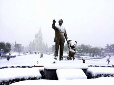 Disneyland Got Covered In Snow And It’s Magical