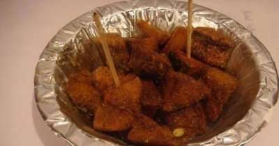 16 Best Indore Street Food Delicacies To Satiate Your Cravings In 2022!