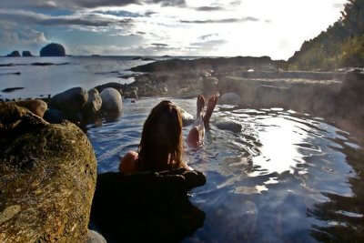 12 Best Hot Springs In Alaska For A Heartwarming Holiday!