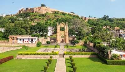 Chanderi In Madhya Pradesh: A Guide To This Beautiful Town