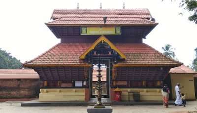 7 Famous Temples In Calicut That You Must Visit! - IMP WORLD