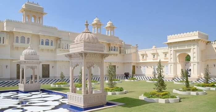Top 6 Luxury Resorts In India For A Perfect Staycation In 2026
