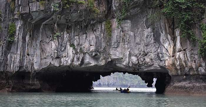 Luon Cave Is A Paradise Of Natural Beauty In Halong Bay