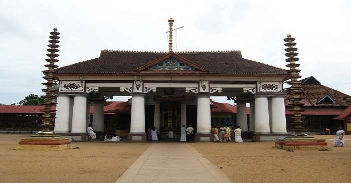 Vaikom Temple Kerala: History, Darshan Timings & Nearby Attractions