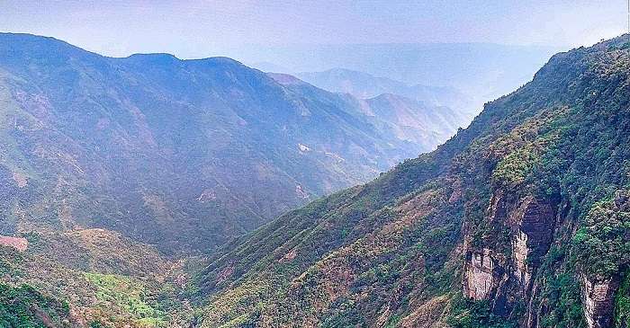 Arwah Cave In Meghalaya Is For The Adventure Junkies To Visit In 2026