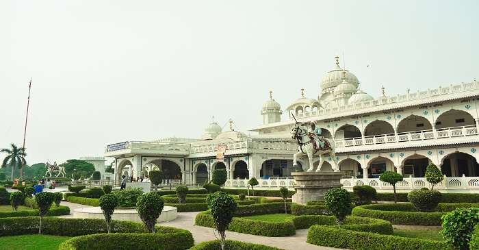 Guru ka Taal Is A Pilgrimage Site In Agra To Visit In 2026