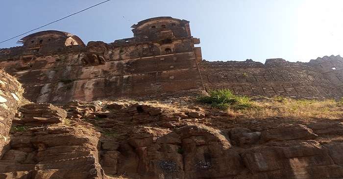 Rahatgarh Fort To Explore Historical Significance And Architecture