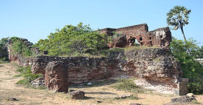 Alamparai Fort Tour To Explore The True Intricate Architecture In 2026