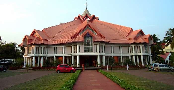 Kadavanthra Travel Guide 2025 – Attractions, Facilities & How to Reach