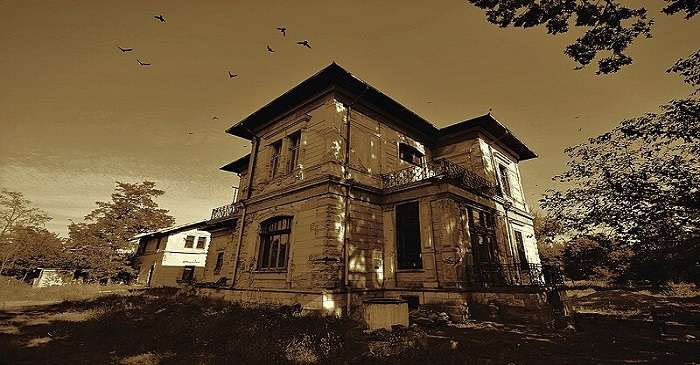 Haunted Places In Tennessee | Haunted Houses To Explore 2026
