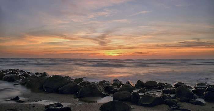 Azhithala Beach Kerala 2026 | Things To Do, How To Reach & Travel Guide